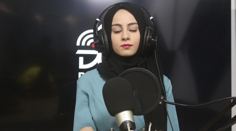 Noor: Lady sees media by heart